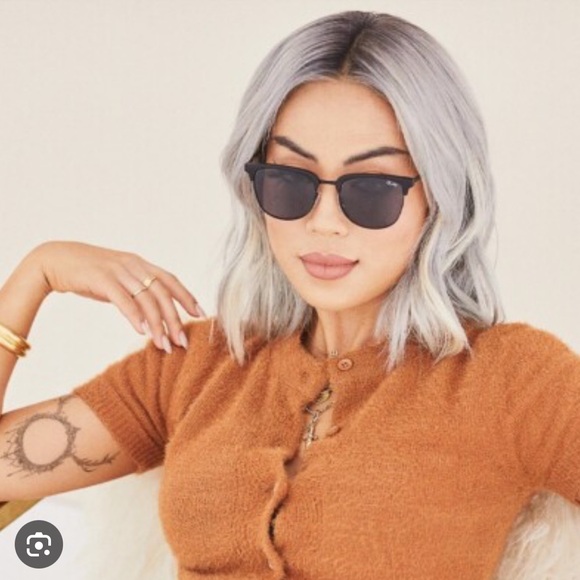 Quay Australia | Accessories | Quay Evasive Black Oval Frame Smoke ...
